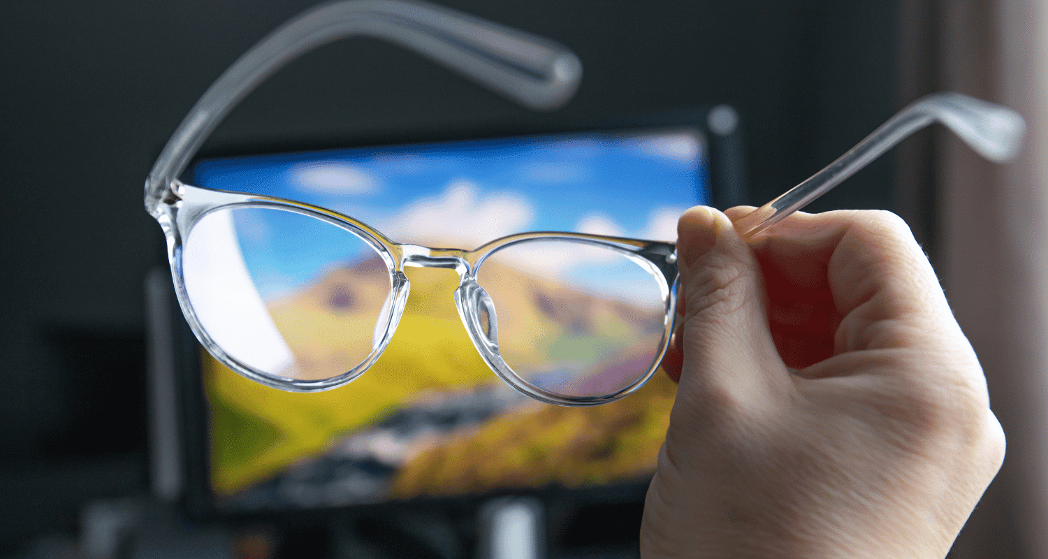 How Glasses Can Protect Your Eyes from Computer Screens - Barnes Talero ...